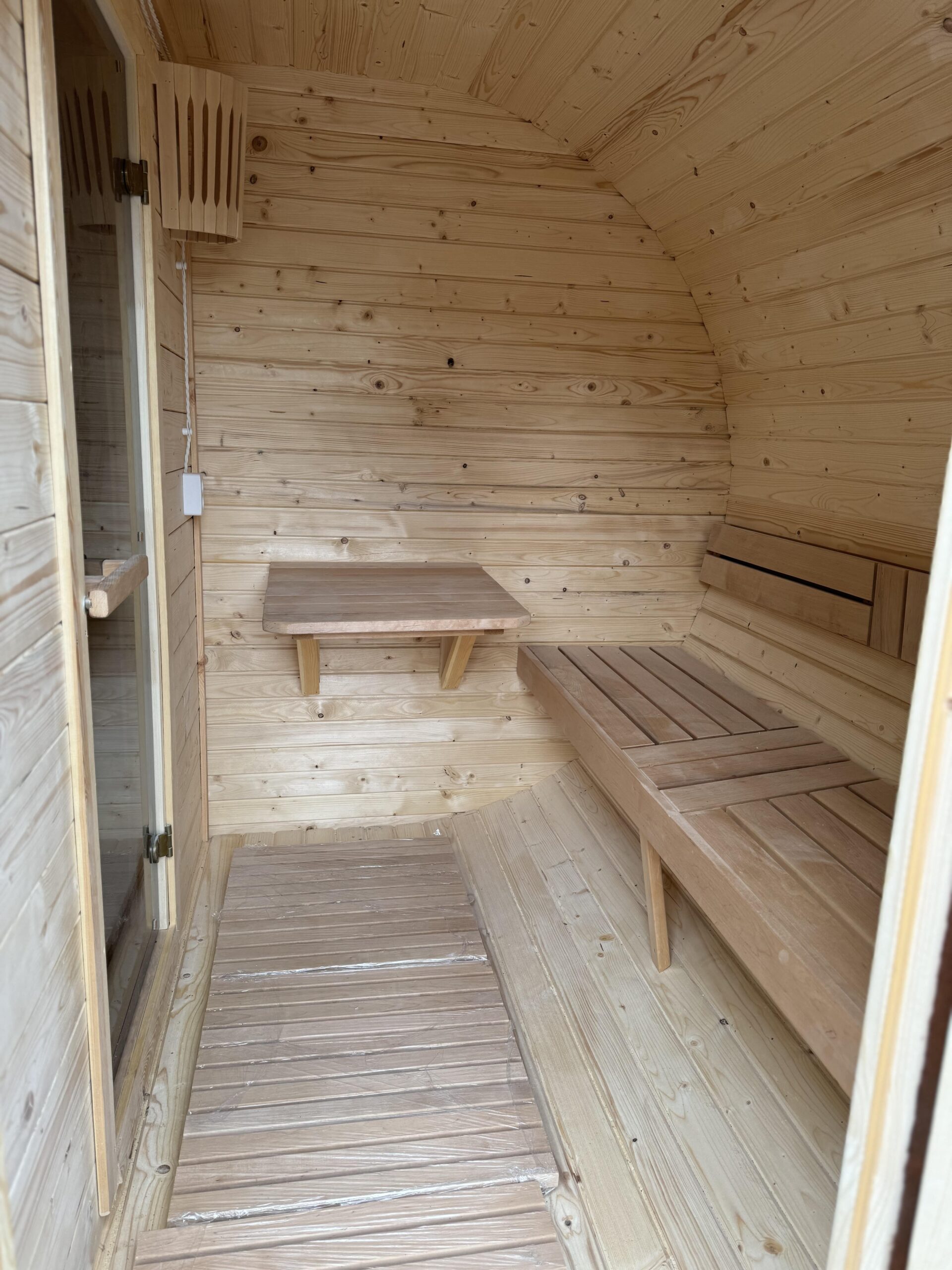 Entspannung pur: Ovalsauna aus Fichtenholz für Ihr Zuhause